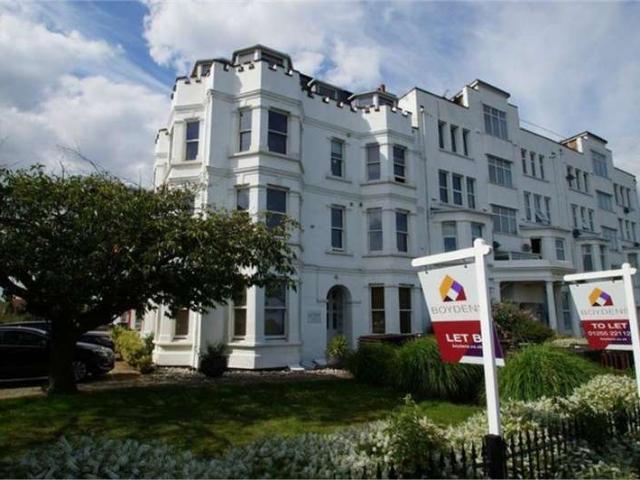 2 Bedroom Flat