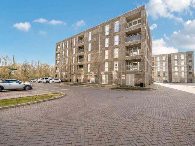 2 Bedroom Flat