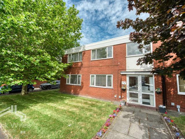 2 Bedroom Flat