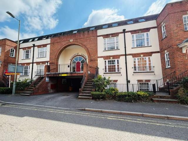 2 Bedroom Flat