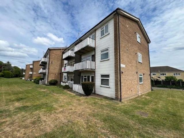 2 Bedroom Flat