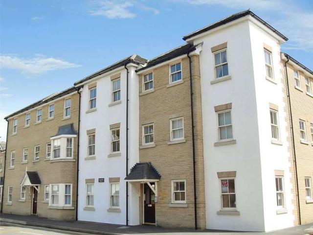2 Bedroom Flat
