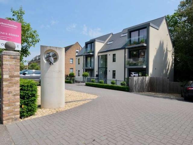 2 Bedroom Flat