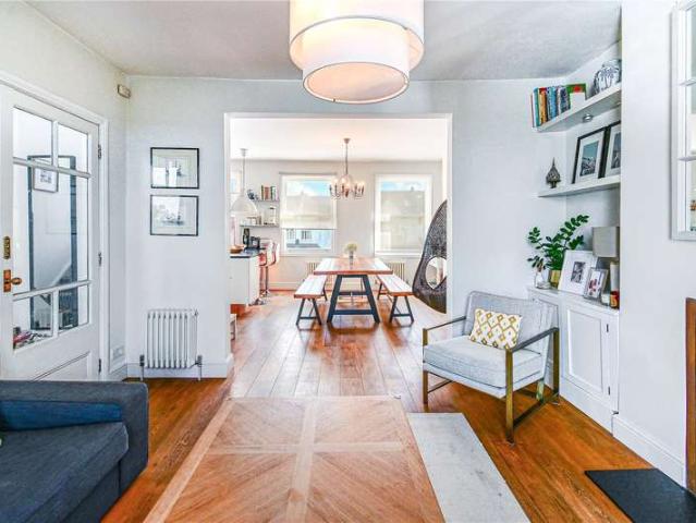 2 Bedroom Flat