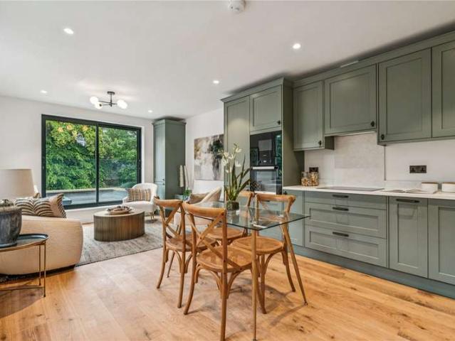 2 Bedroom Flat