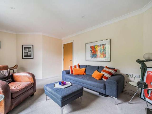 2 Bedroom Flat