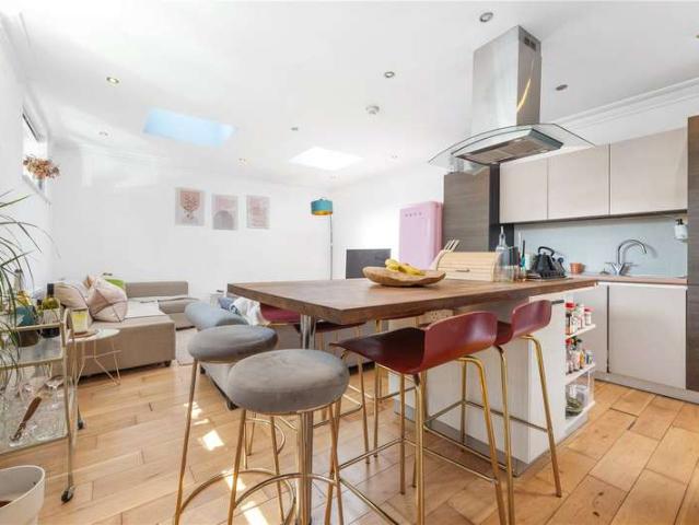2 Bedroom Flat
