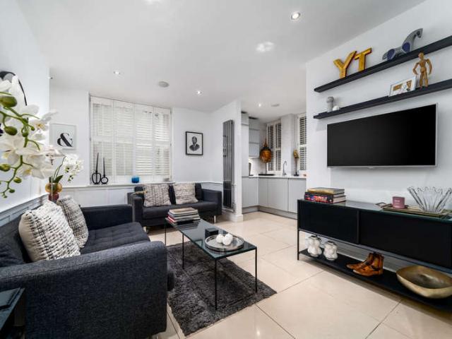 2 Bedroom Flat