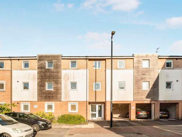 2 Bedroom Flat