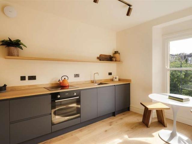 2 Bedroom Flat