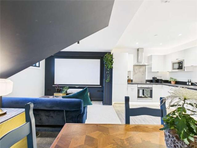 2 Bedroom Flat
