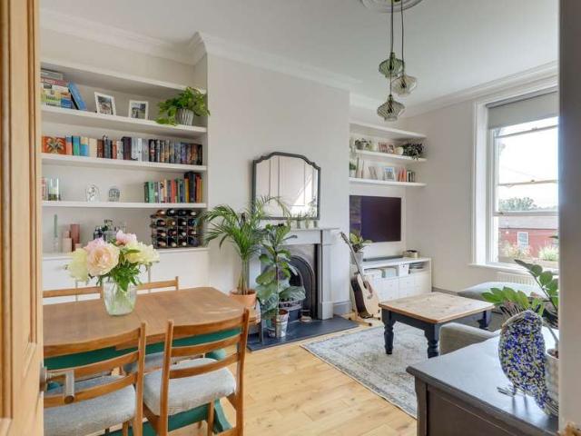 2 Bedroom Flat