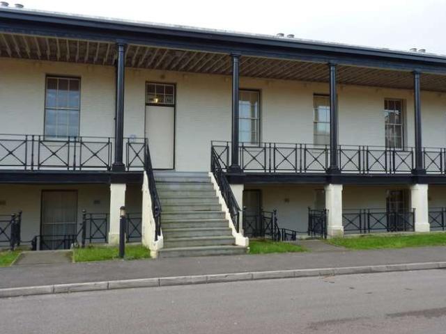2 Bedroom Flat