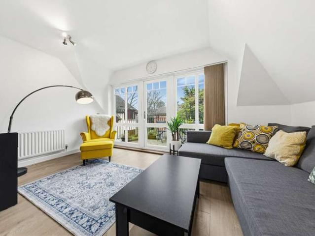 2 Bedroom Flat