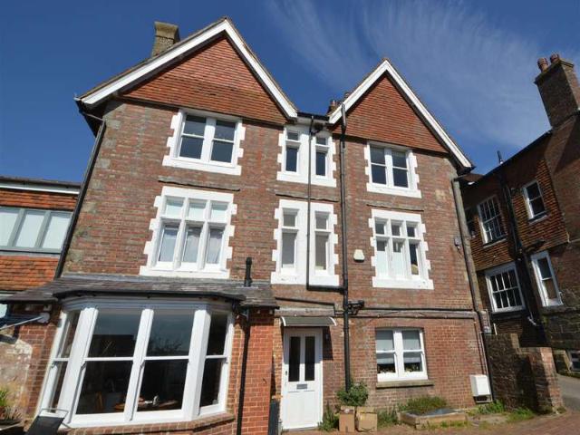 2 Bedroom Flat
