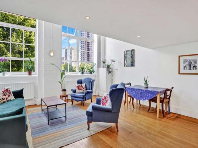 2 Bedroom Flat