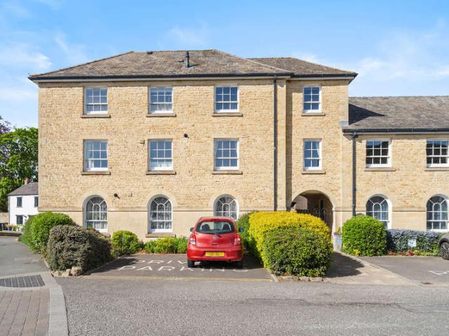 2 Bedroom Flat