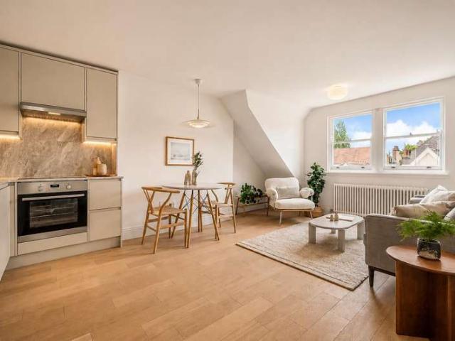 2 Bedroom Flat