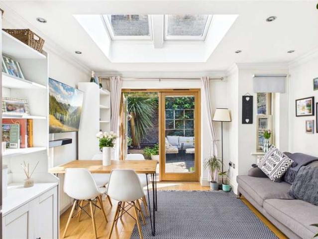 2 Bedroom Flat