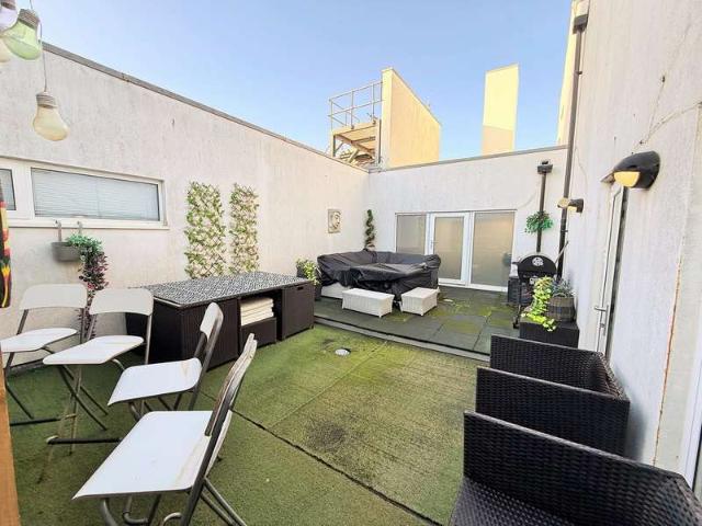 2 Bedroom Flat