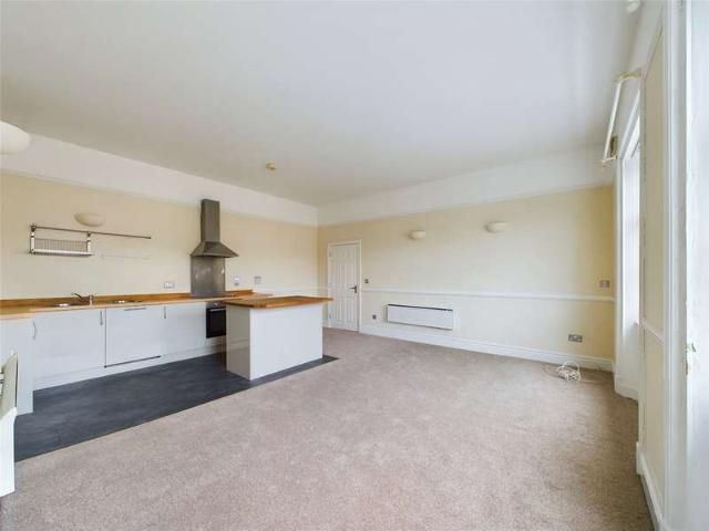 2 Bedroom Flat