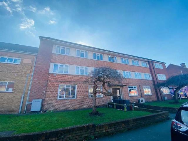 2 Bedroom Flat