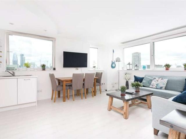 2 Bedroom Flat