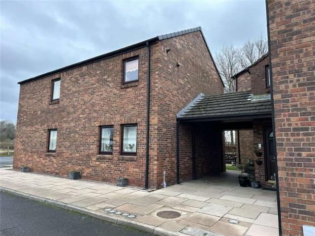 2 Bedroom Flat