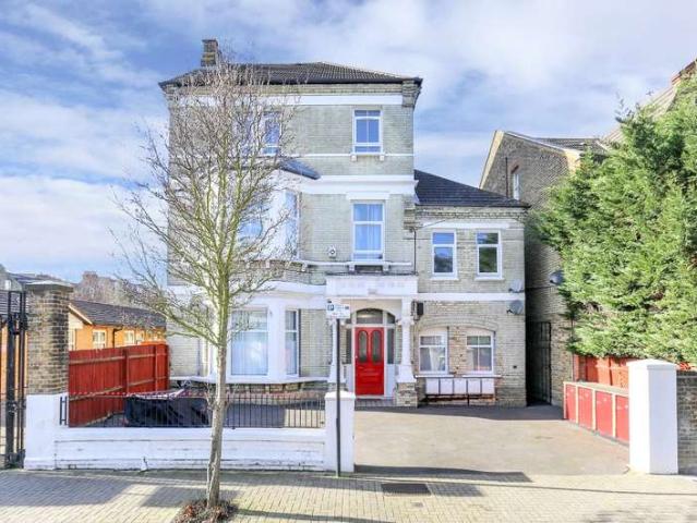 2 Bedroom Flat