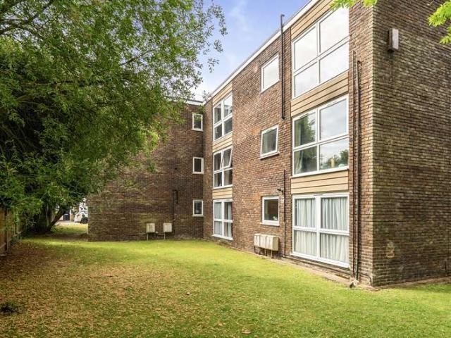 2 Bedroom Flat