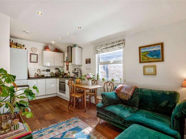 2 Bedroom Flat