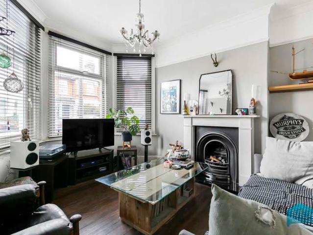 2 Bedroom Flat