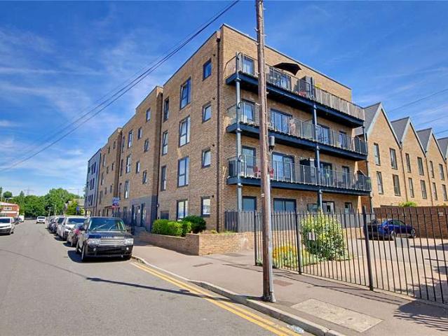 2 Bedroom Flat