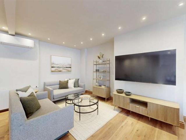 2 Bedroom Flat