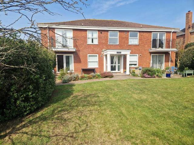 2 Bedroom Flat