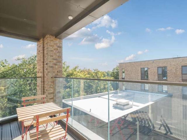 2 Bedroom Flat
