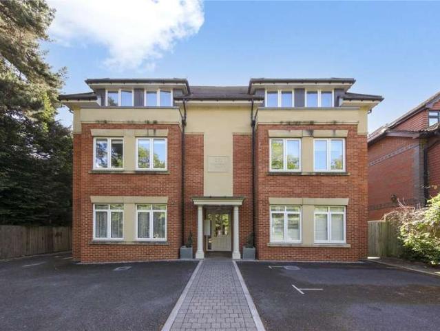 2 Bedroom Flat