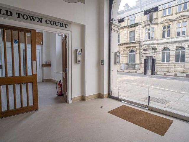 2 Bedroom Flat