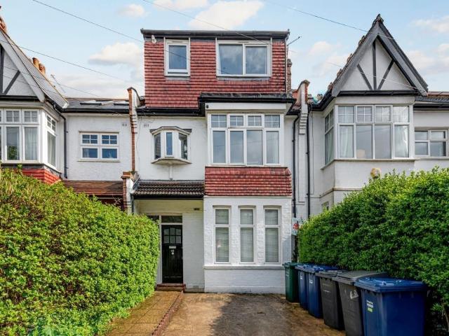 2 Bedroom Flat To Let