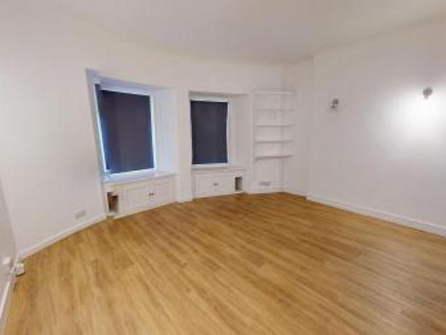 2 bedroom Flat To Let
