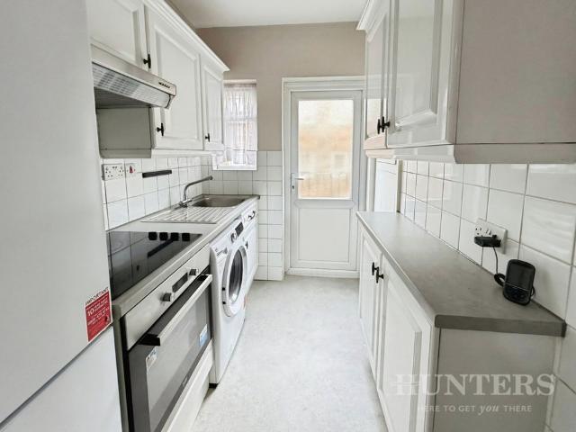 2 bedroom Flat To Let