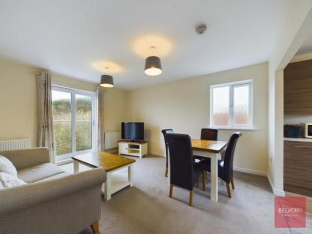 2 bedroom Flat To Let