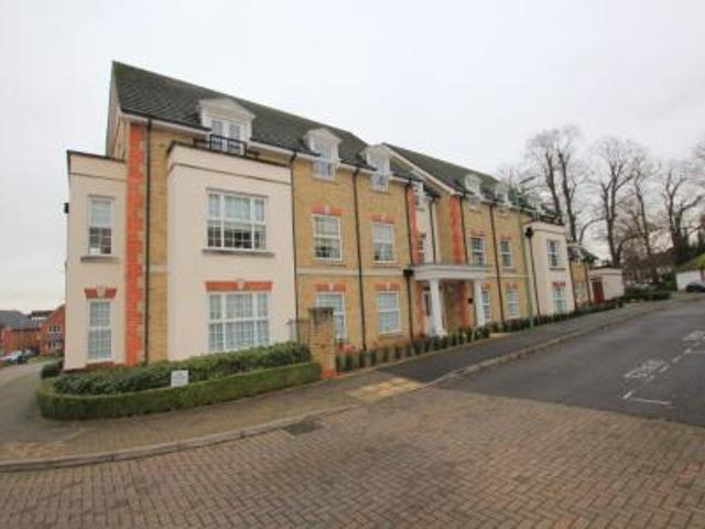 2 bedroom Flat To Let