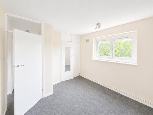 2 Bedroom Flat To Let