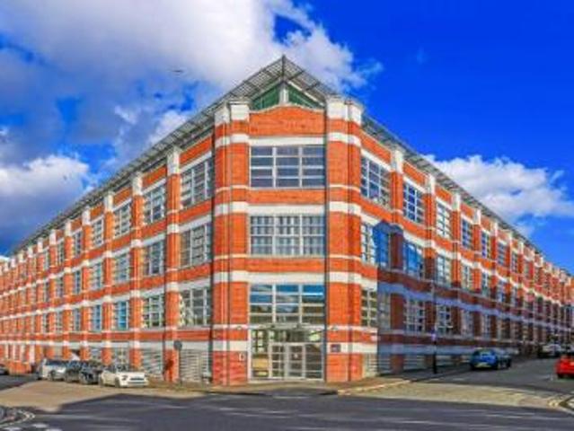 2 bedroom Flat To Let