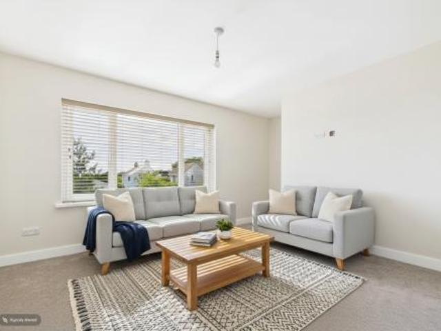 2 bedroom Flat To Let