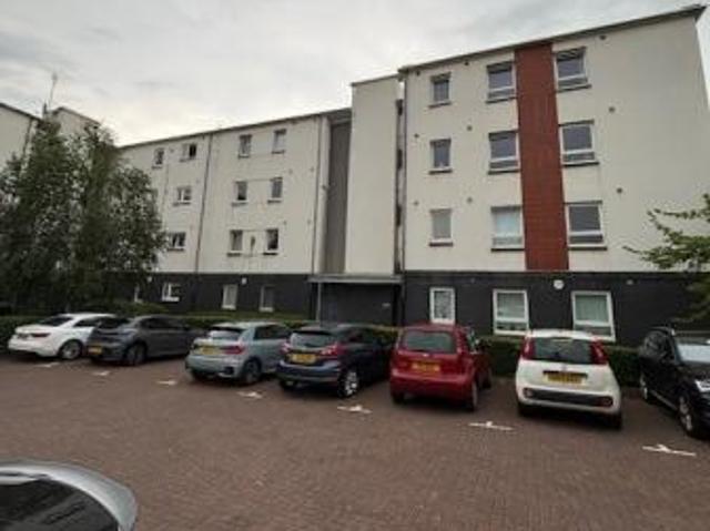 2 bedroom Flat To Let