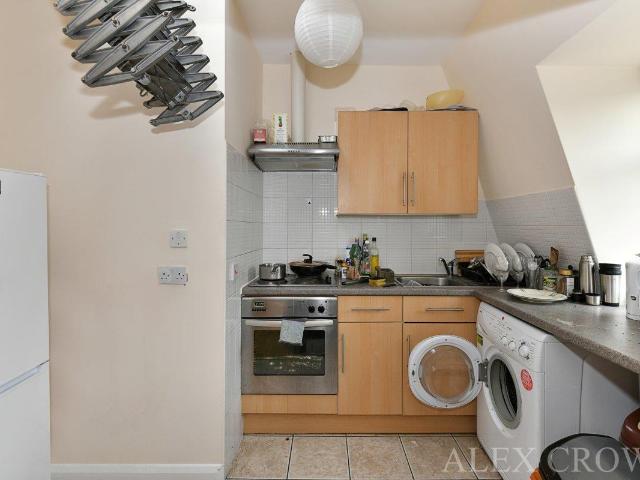 2 Bedroom Flat To Let