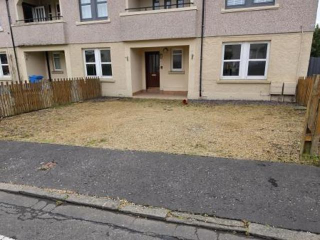 2 bedroom Flat To Let