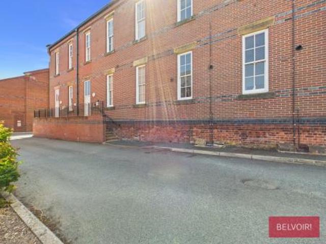 2 bedroom Flat To Let